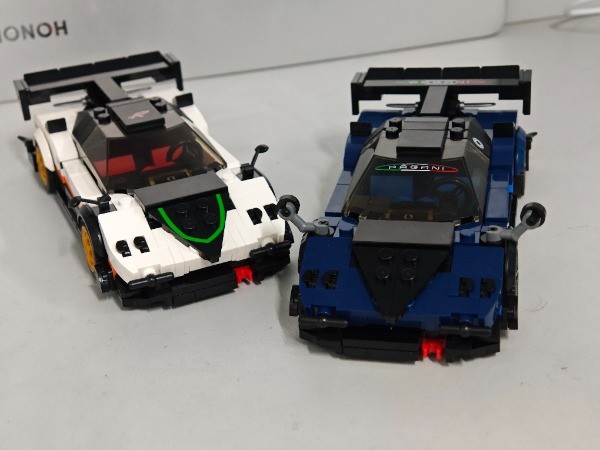 LEGO MOC pagani zonda r evo by WHM1209 | Rebrickable - Build with LEGO