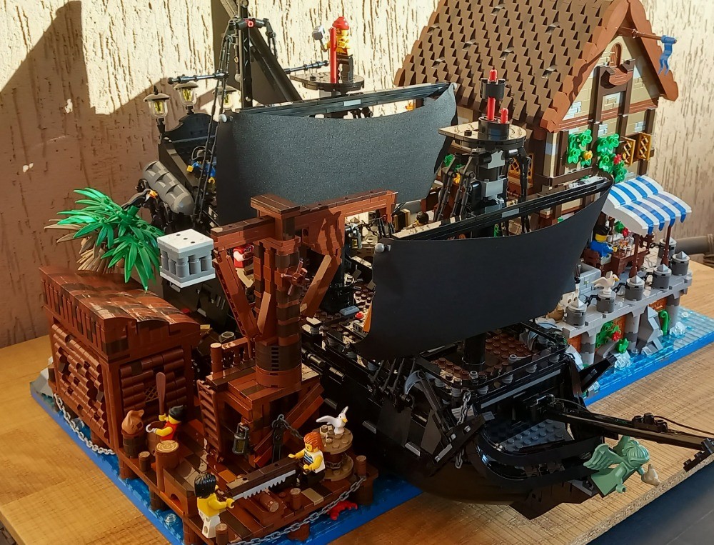LEGO MOC-160014 Pirate Caribbean Shipyard by Massenzio | Rebrickable ...