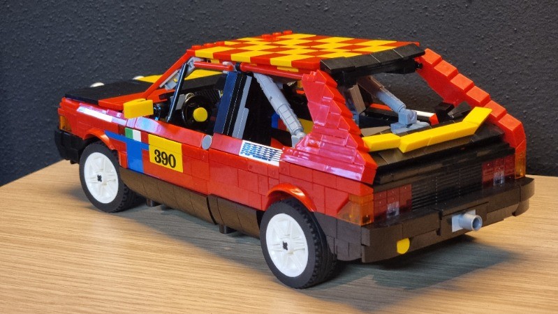 LEGO MOC Fiat Ritmo RALLY by Aquil8 | Rebrickable - Build with LEGO