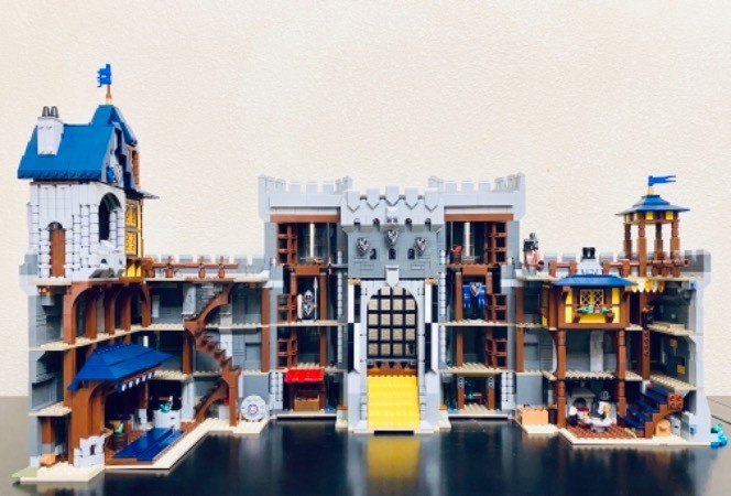 LEGO MOC Guardians Stronghold by Made With Brix | Rebrickable - Build ...