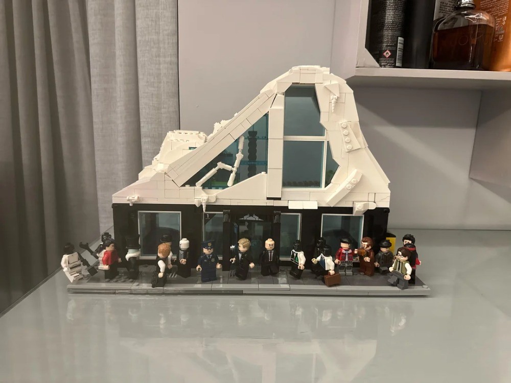 LEGO MOC The Iceberg Lounge by minepro3600 | Rebrickable - Build with LEGO