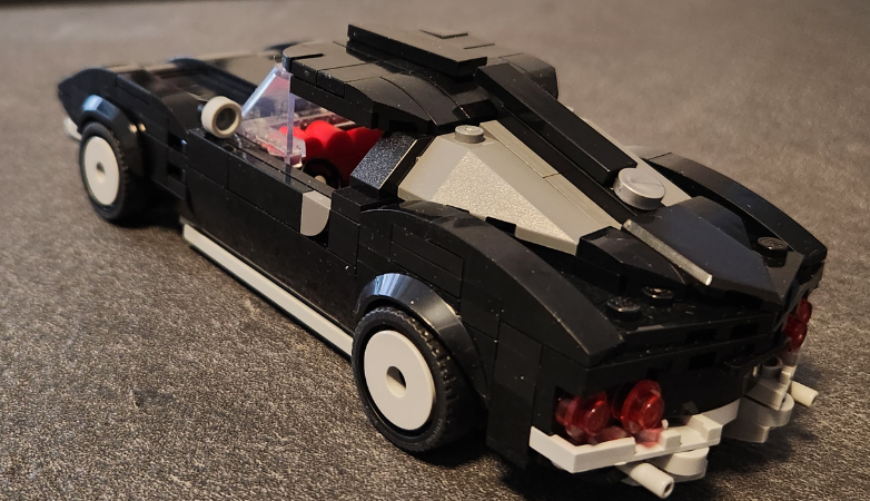 LEGO MOC Corvette C2 Stingray by Double_U_Bricks | Rebrickable - Build ...