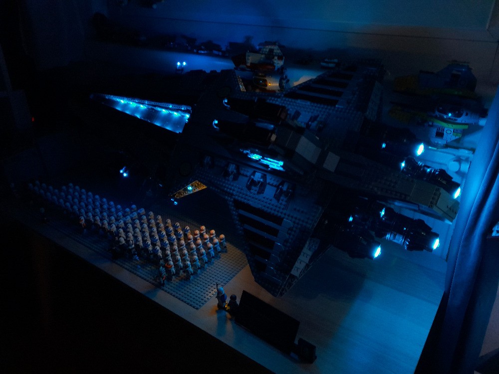 LEGO Set 75367-1 Venator-Class Republic Attack Cruiser (2023 Star Wars ...