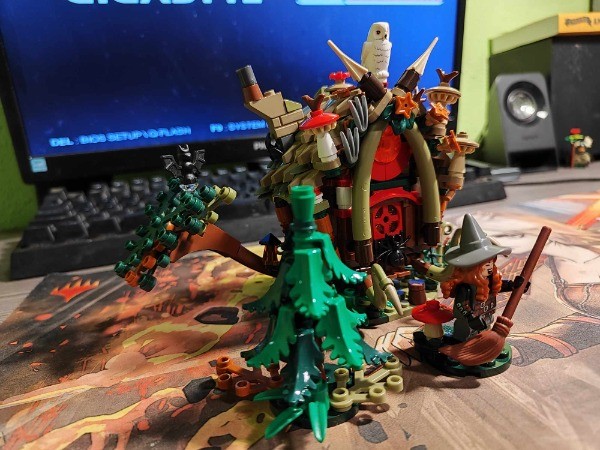 LEGO MOC Baba Yaga hut by MartinDesign | Rebrickable - Build with LEGO