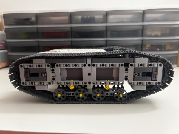 LEGO MOC Futuristic Tank Vehicle with Buwizz by BrixBuild | Rebrickable ...