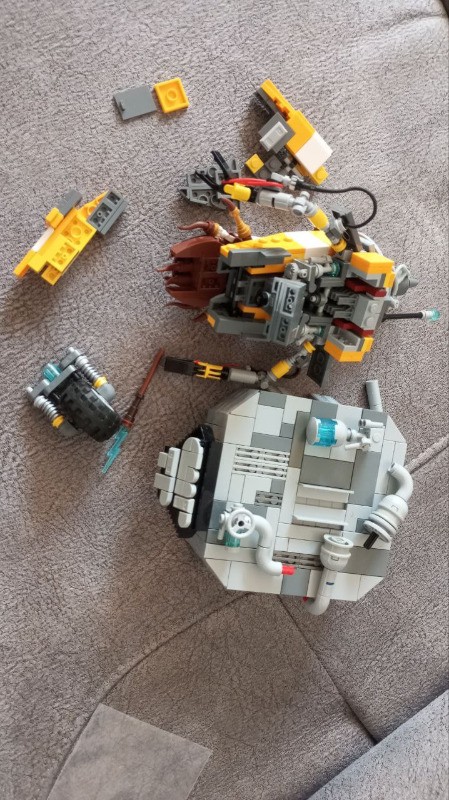 LEGO MOC-26248 Claptrap (CL4P-TP) by daarken | Rebrickable - Build with ...