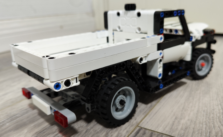 LEGO MOC Small Pickup Truck by MeLong | Rebrickable - Build with LEGO