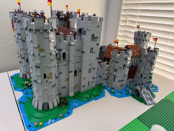 LEGO MOC Modular Norman Keep Main part by evilMedieval | Rebrickable ...