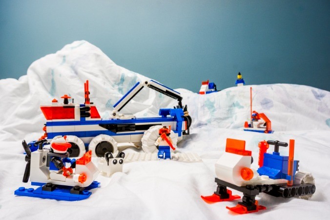 LEGO MOC Ice Planet xo23 Skimobile by JensR | Rebrickable - Build with LEGO
