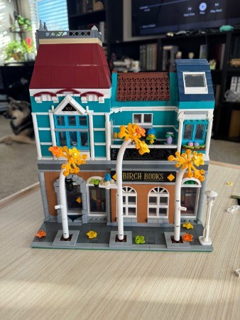 LEGO MOC-57581 10270 - The Birch Bookshop by bohauda | Rebrickable ...