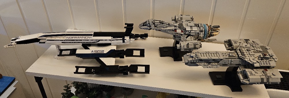 LEGO MOC SSV Normandy SR2 from Mass Effect 3 by Texta217 | Rebrickable ...