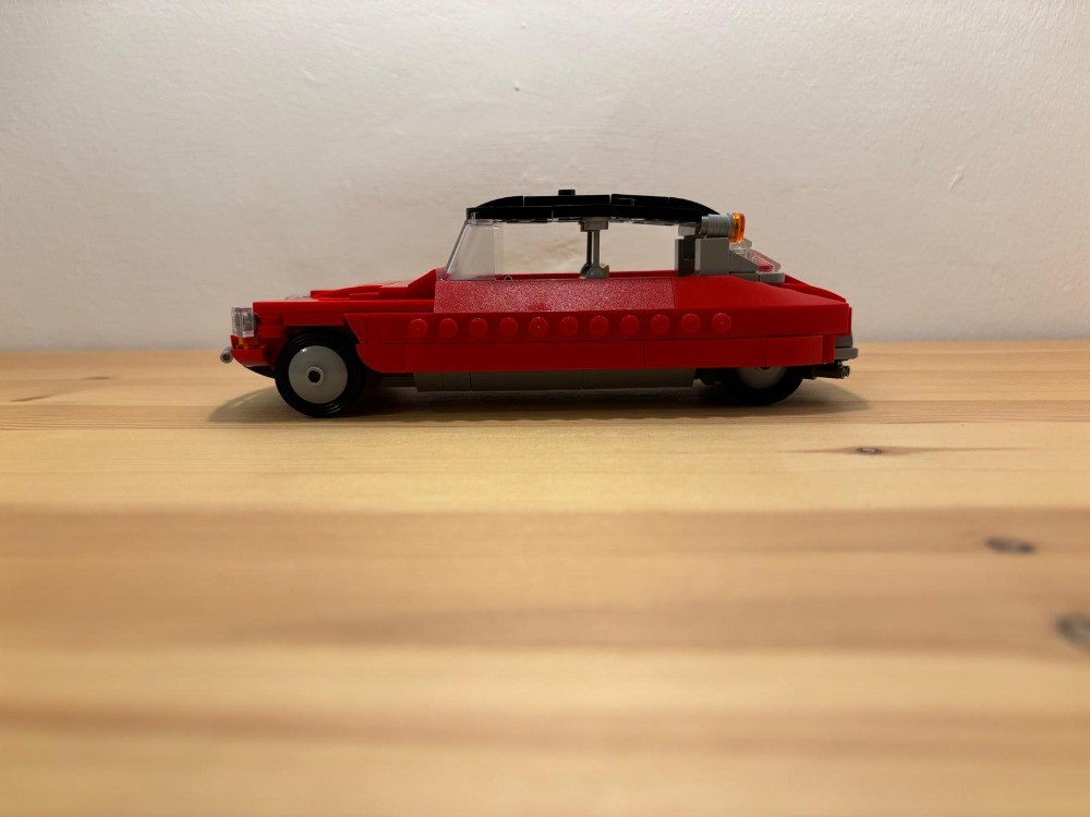 LEGO MOC-150926 Citroen DS 8-wide by wavoak | Rebrickable - Build with LEGO