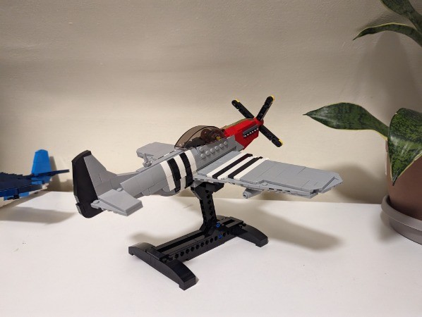 LEGO MOC-154389 P-51 Mustang by Isubuilds | Rebrickable - Build with LEGO