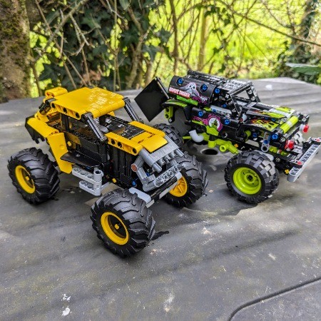 LEGO MOC DIGatron JBC Monster Jam by Fabio_BrickintheWall | Rebrickable ...