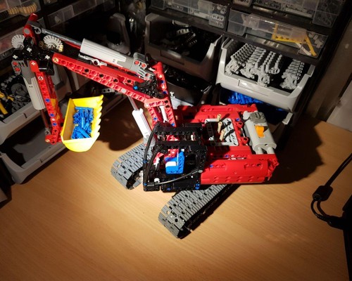 LEGO MOC Red Excavator by jb70 | Rebrickable - Build with LEGO