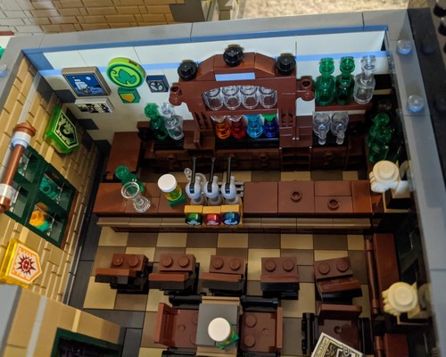 LEGO MOC Lion Pub by simon84 | Rebrickable - Build with LEGO