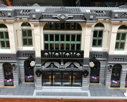 LEGO MOC BrickBank Downtown by dagupa | Rebrickable - Build with LEGO