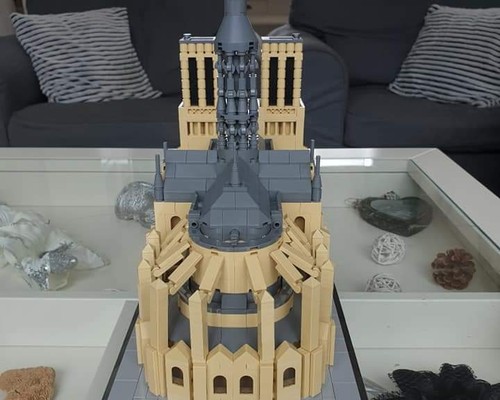 LEGO MOC Notre Dame de Paris by FredL45 | Rebrickable - Build with LEGO