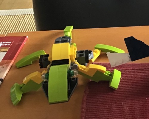 LEGO MOC Lizard by DrPhil | Rebrickable - Build with LEGO