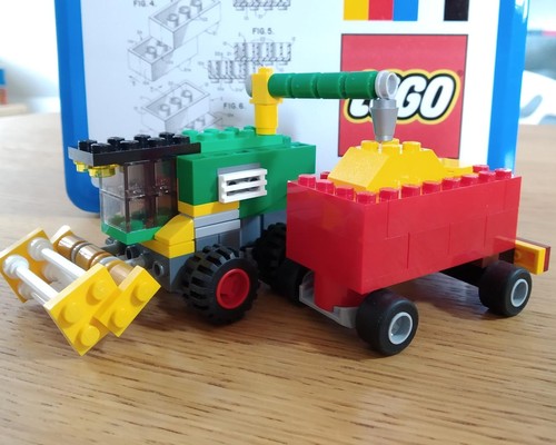 LEGO MOC Harvester by BrickBrush | Rebrickable - Build with LEGO