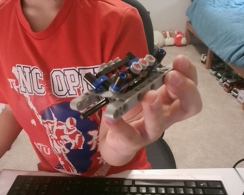 LEGO MOC Micro V6 Engine by Superkoala | Rebrickable - Build with LEGO