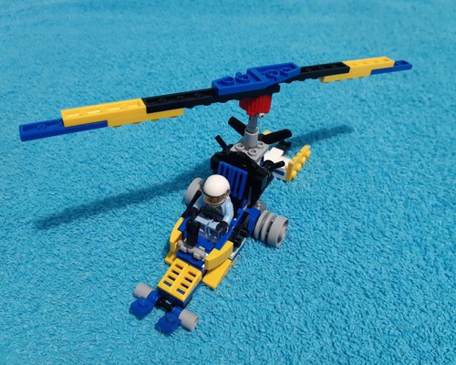 LEGO MOC 31087 - Gyrocopter by KlintIsztvud | Rebrickable - Build with LEGO