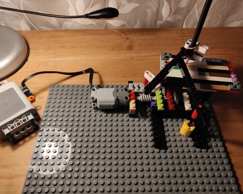 LEGO MOC Simple Drawing Machine (Spirograph) by JKBrickworks ...